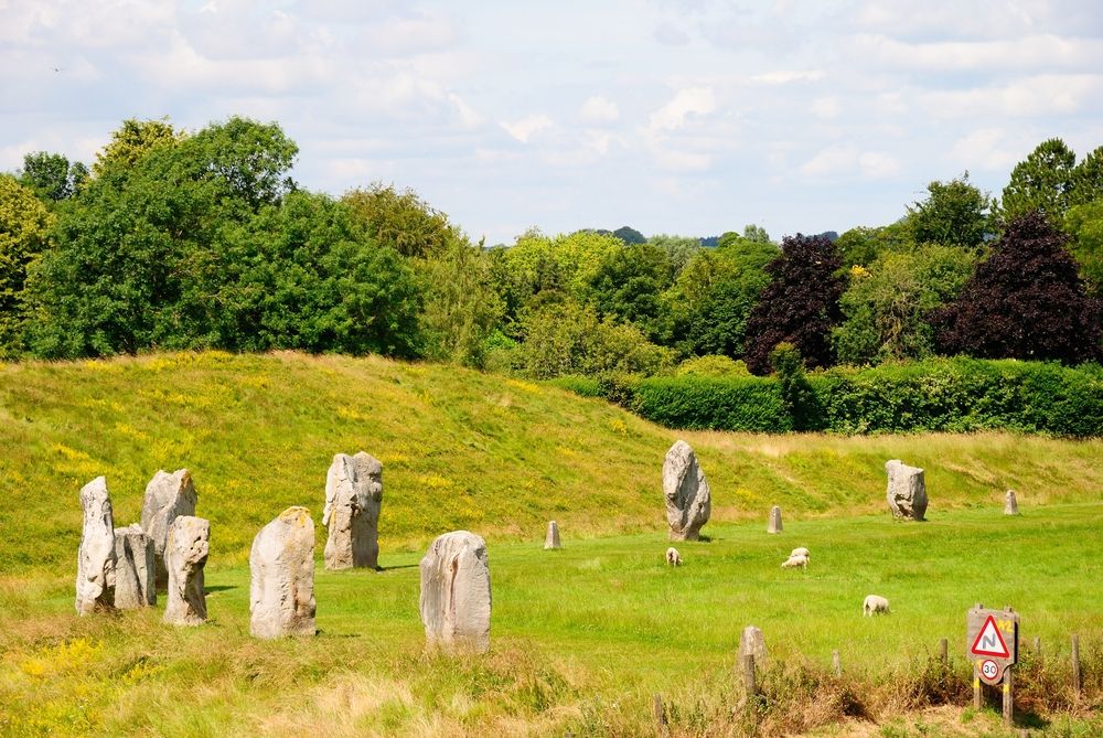 10 Things To Know About Avebury Henge: The Largest Prehistoric Stone ...