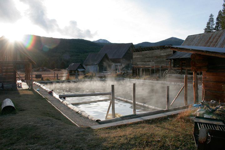 10 Hidden Hot Springs That Are The Perfect Destination For Winter