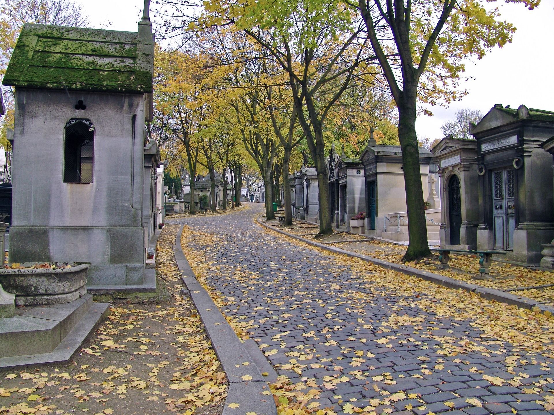 Visit Père Lachaise Cemetery In Paris And Find Out Why It's The Most ...