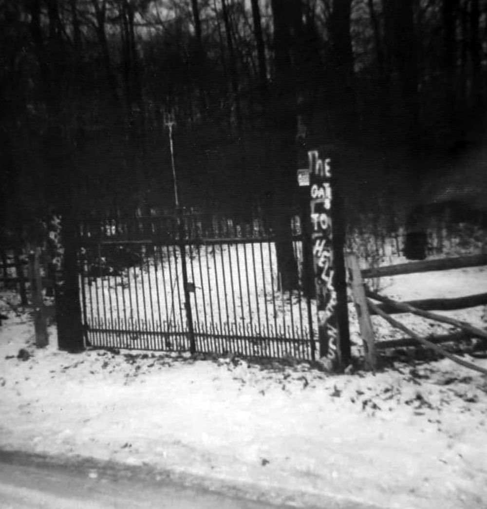 Get Your Spook On With These 10 Eerie Destinations In Ohio