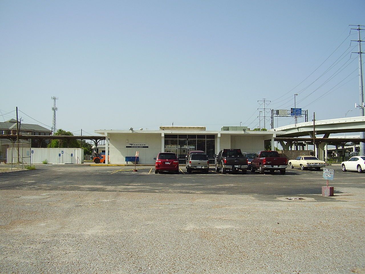 Amtrak Houston: 10 Things To Know About This Station & Its Train Routes