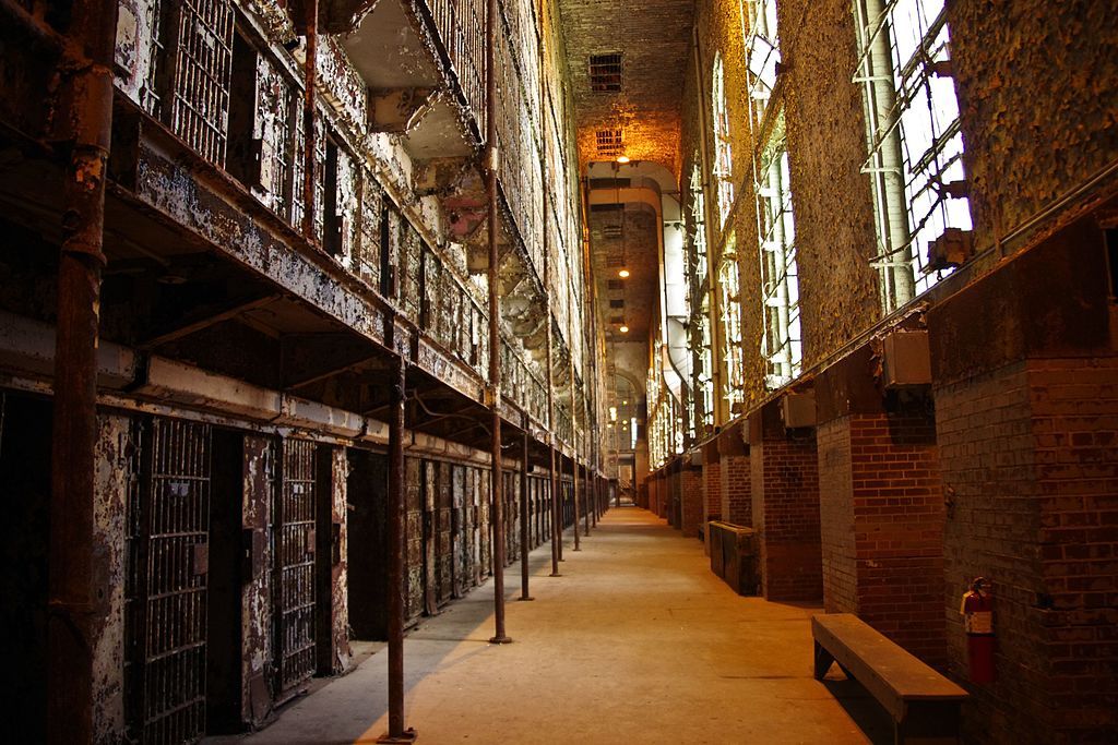 Get Your Spook On With These 10 Eerie Destinations In Ohio