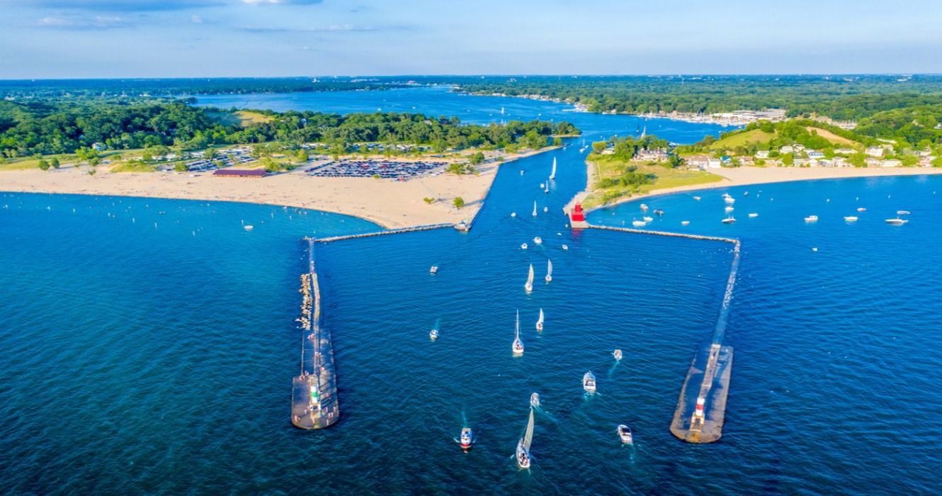 10 Beaches On The Shores Of Lake Michigan That Have Us Forgetting About ...