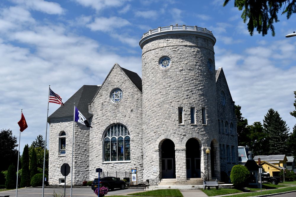 10 Beautiful Castles In New York State You Should Visit In The Fall