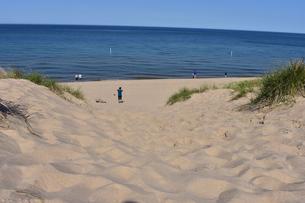 10 Beaches On The Shores Of Lake Michigan That Have Us Forgetting About ...