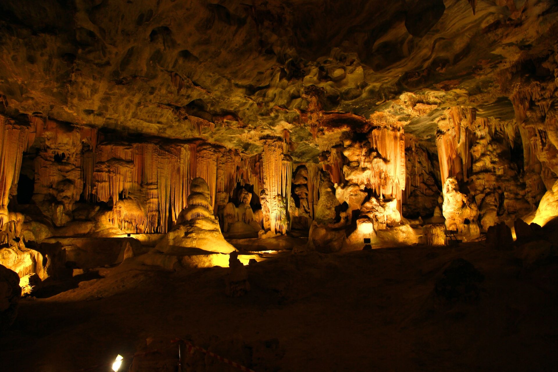 Why The Massive Cango Caves Are One Of The Most Popular Attractions In ...