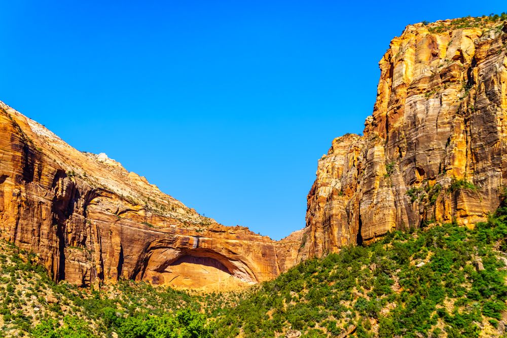 These Are 10 Of The Most Remarkable Rock Formations In The United States