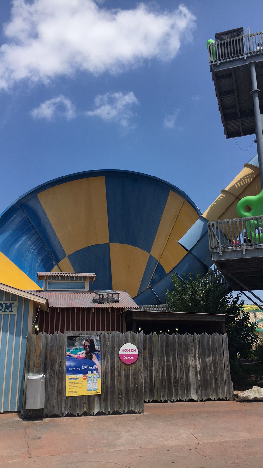 These Are The 10 Biggest Six Flags Parks, Ranked By Visitor Impressions