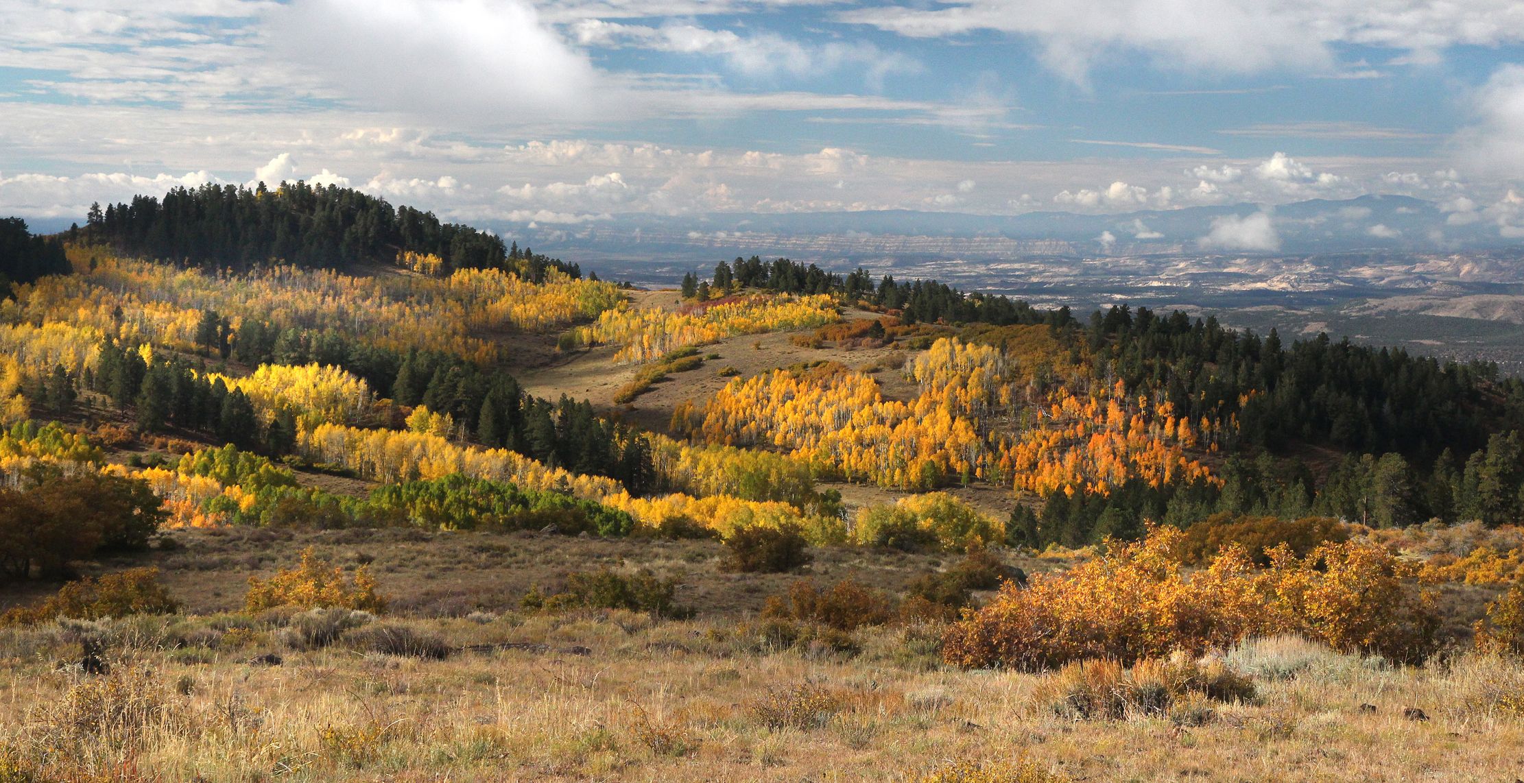 Mountain Retreats: 10 Cozy & Scenic Small Towns To Visit In October In Utah