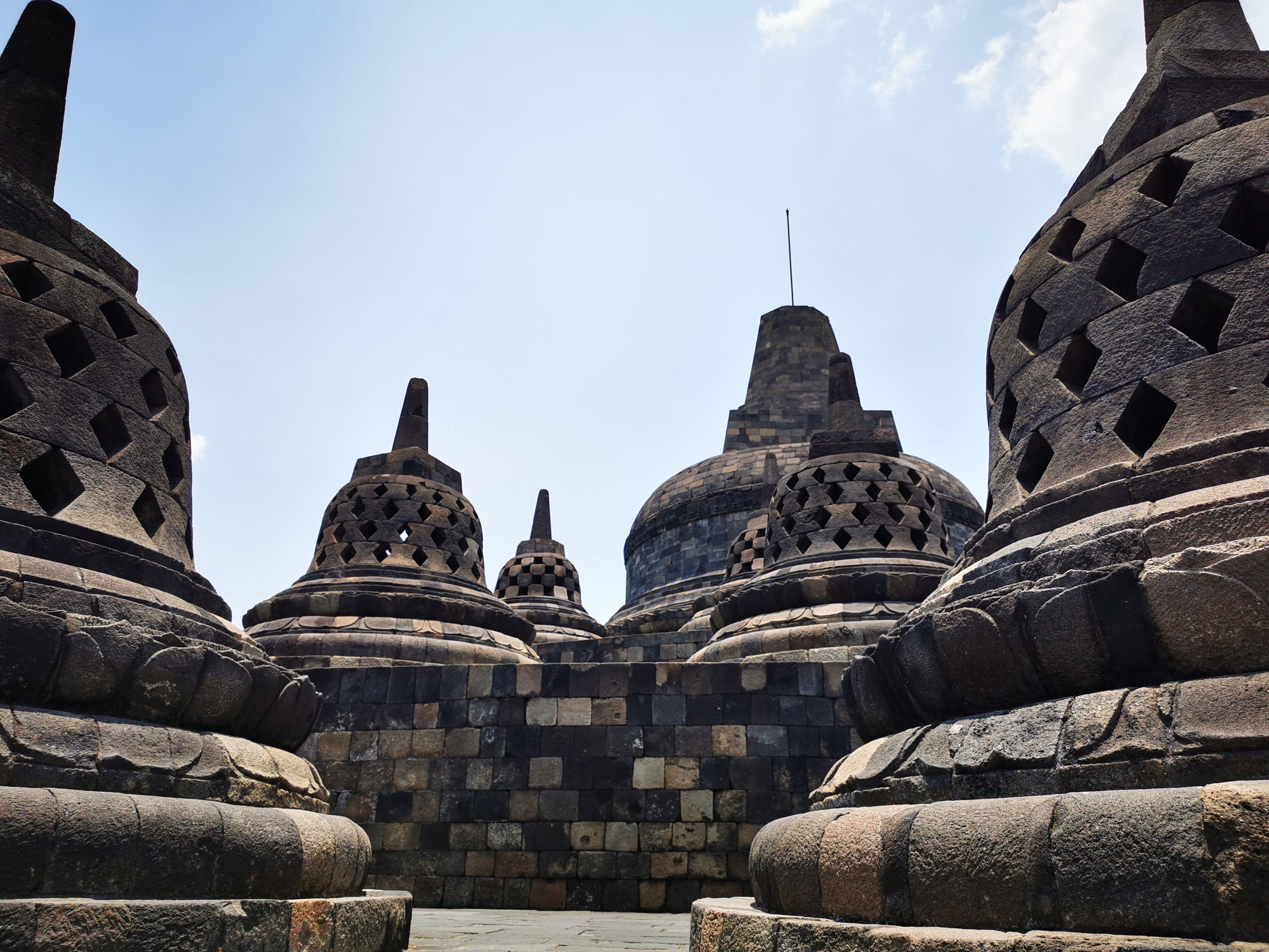 What You Need To Know About Visiting The Largest Buddhist Temple In The World