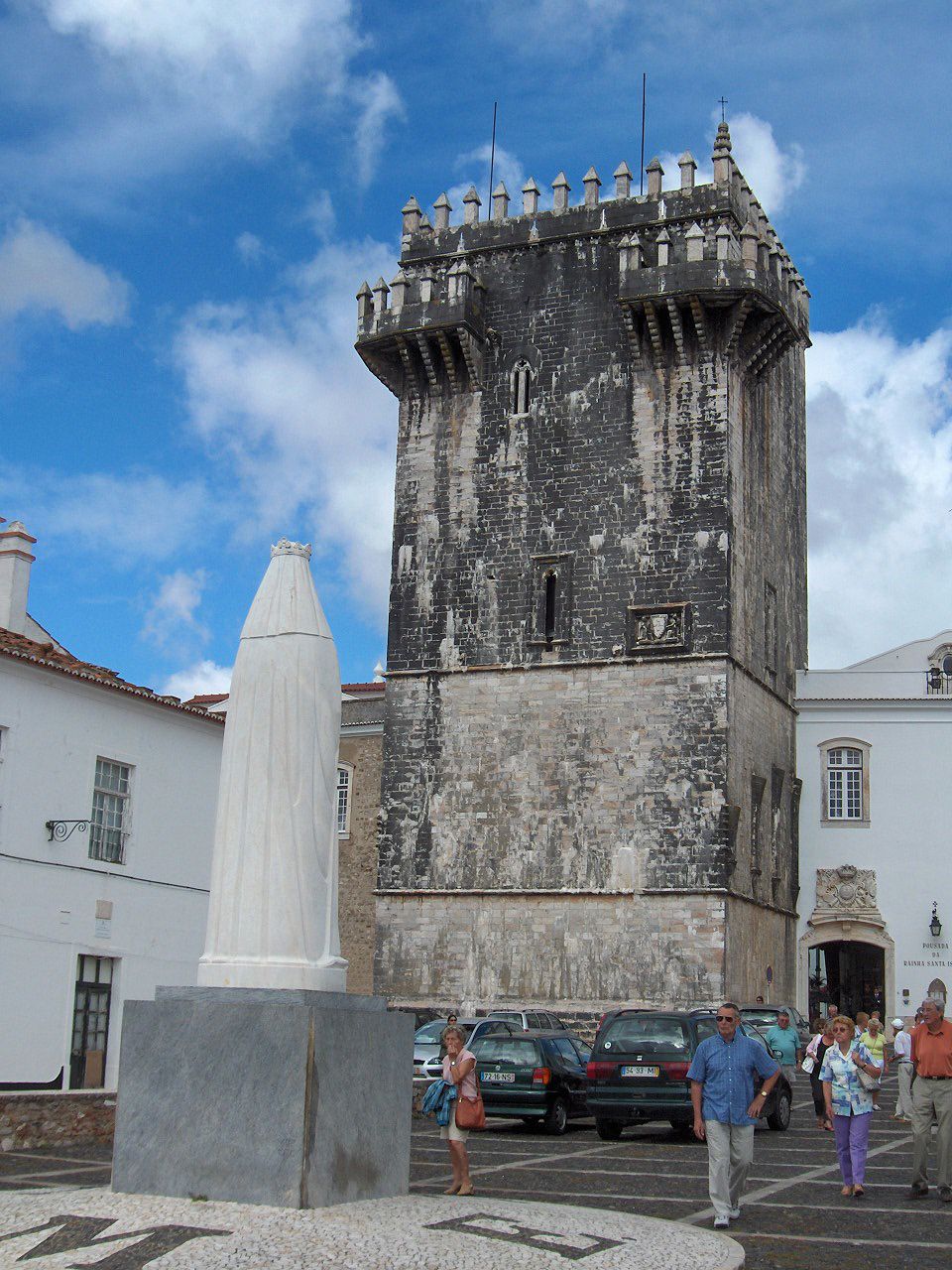 10 Beautiful Castles In Europe You Can Actually Spend The Night In
