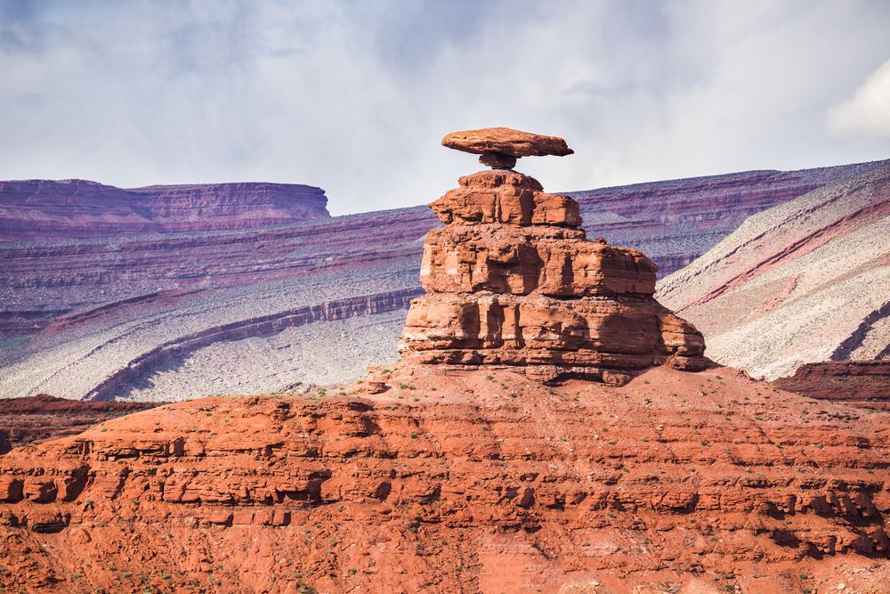 10 Incredible Balanced Rocks To Discover Around The World That Defy All ...