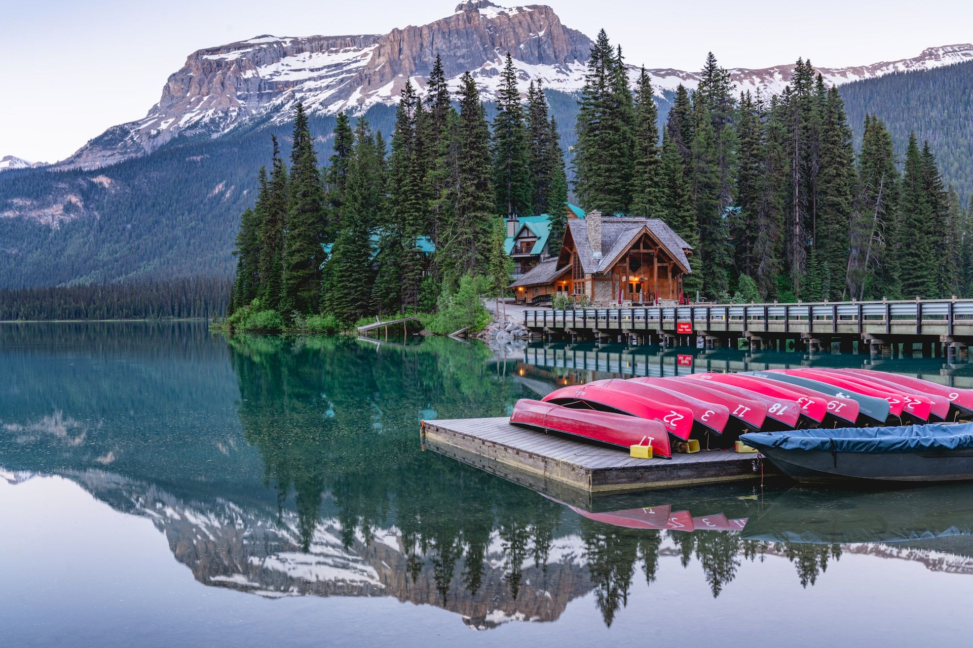 These Are The 10 Best Northern Lights Hotels Around The World