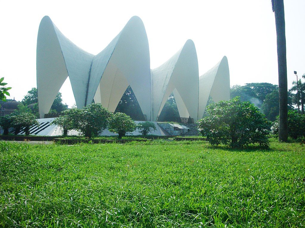 10 Most Iconic & Famous Mausoleums Around The World