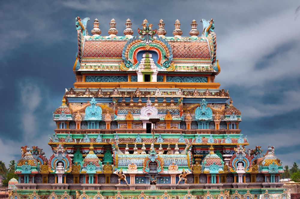 This Ancient & Brilliantly Colored Hindu Temple Is Said To Be The ...