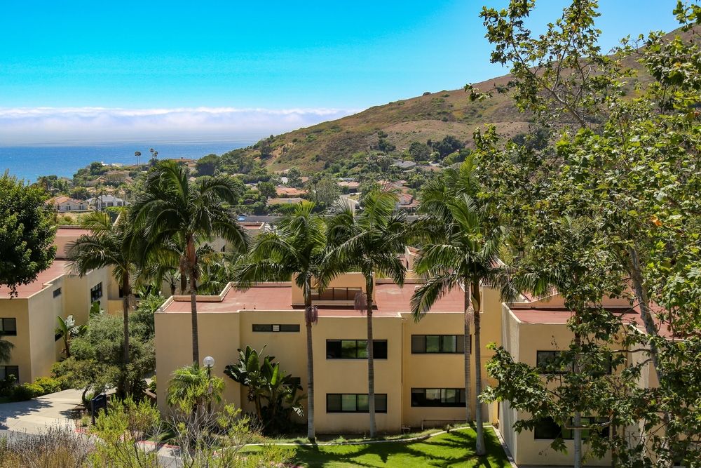 These Are The 10 Most Beautiful College Campuses In California