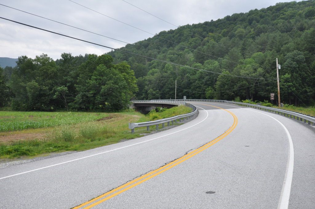 10 Beautiful U.S. Road Trips To Take In The Winter