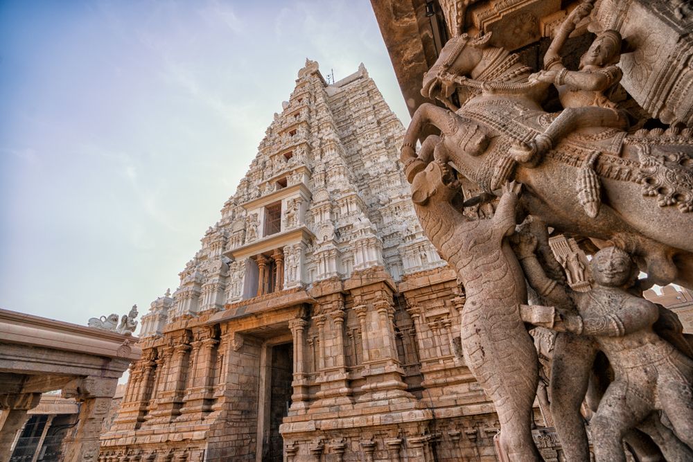 This Ancient & Brilliantly Colored Hindu Temple Is Said To Be The ...
