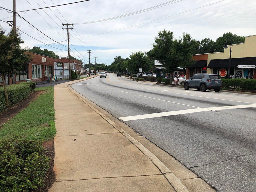 10 Scenic Places To Explore In The South Carolina Mountains