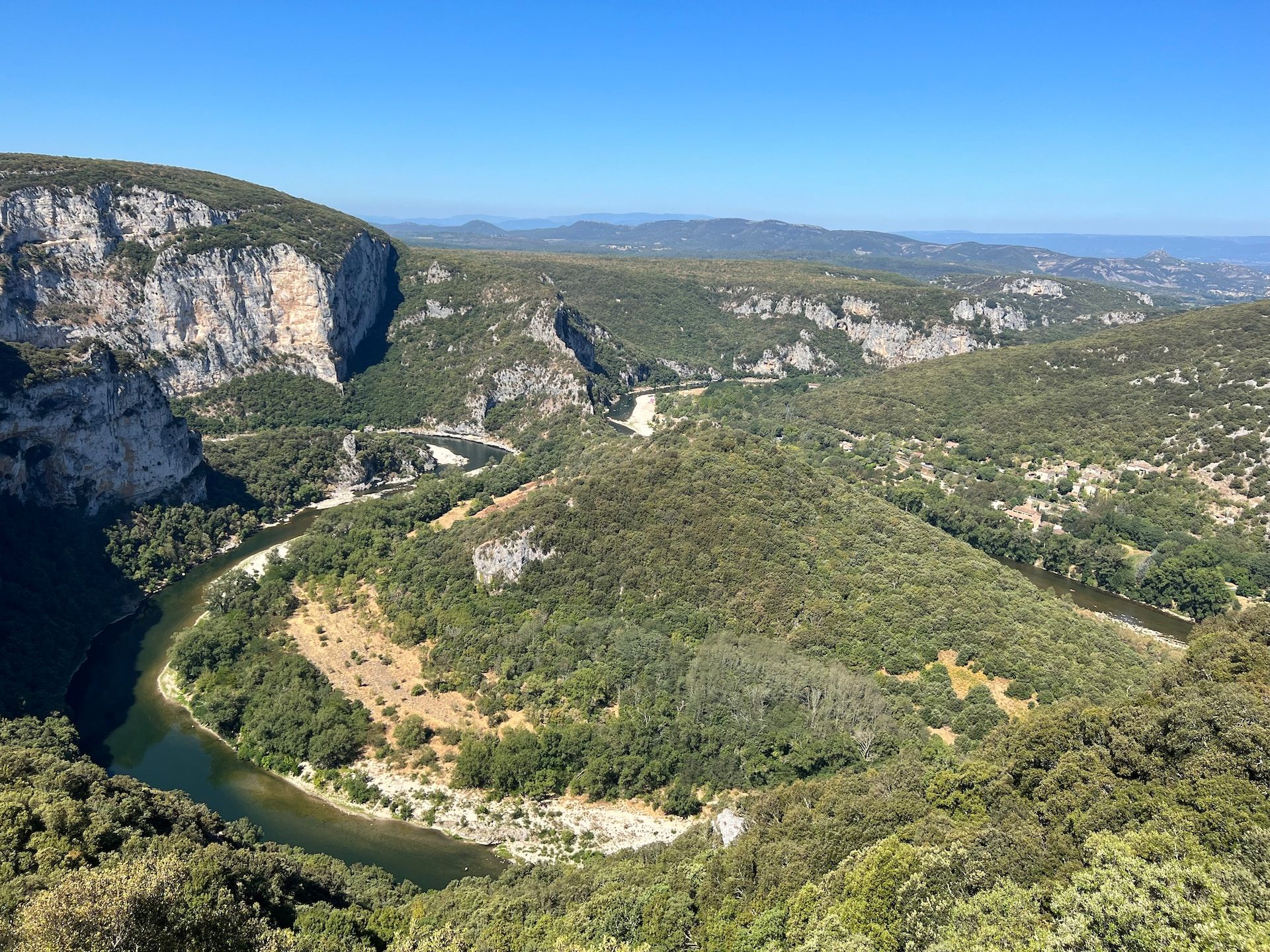 You Can Kayak Through The Pont d'Arc, The Most Impressive Natural Arch ...