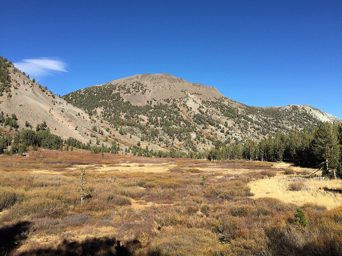 10 Scenic Nevada Towns That Are Near Beautiful Hiking Trails For Avid ...