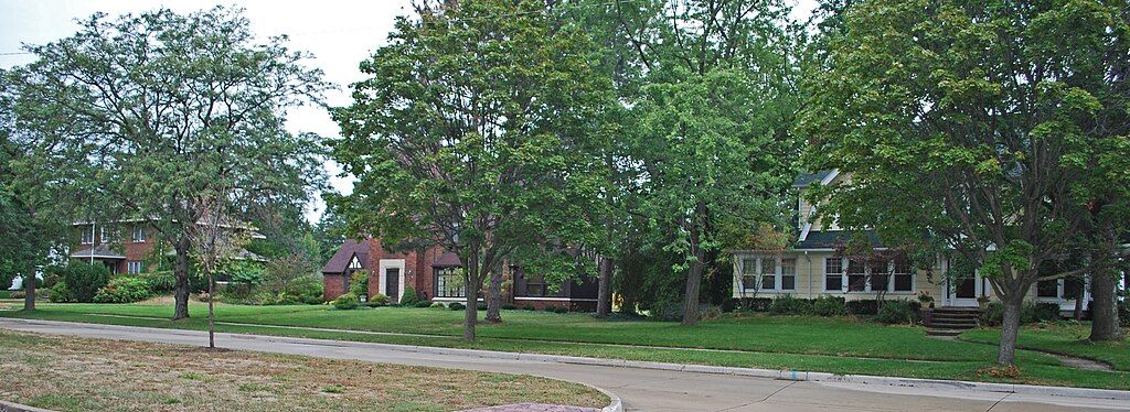 10 Cozy Towns To Retire To In Michigan