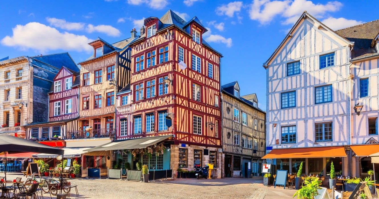 10 Unique Cities In France With A Medieval History