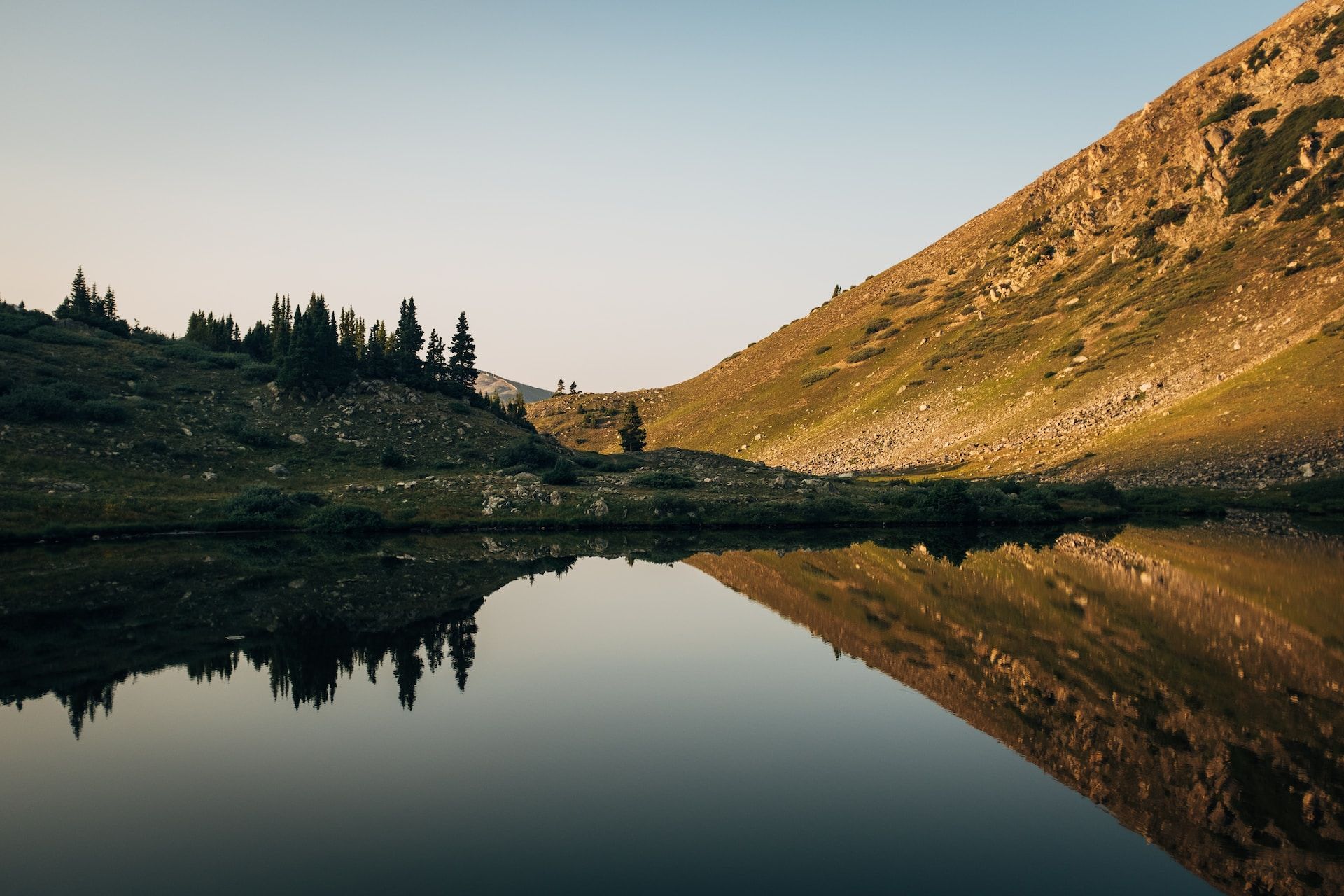 10 Easy Colorado Hikes That Lead To Surprisingly High-Elevation Views