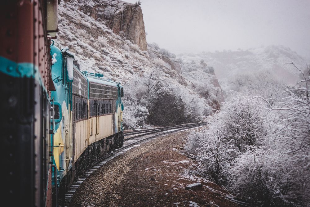 10 Scenic Train Rides In The US For A Magical Christmas Journey