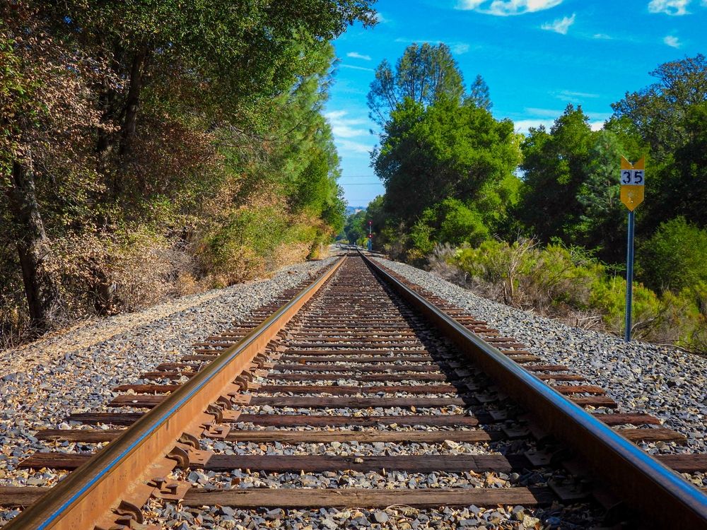 10 Scenic Train Trips To Take From Los Angeles