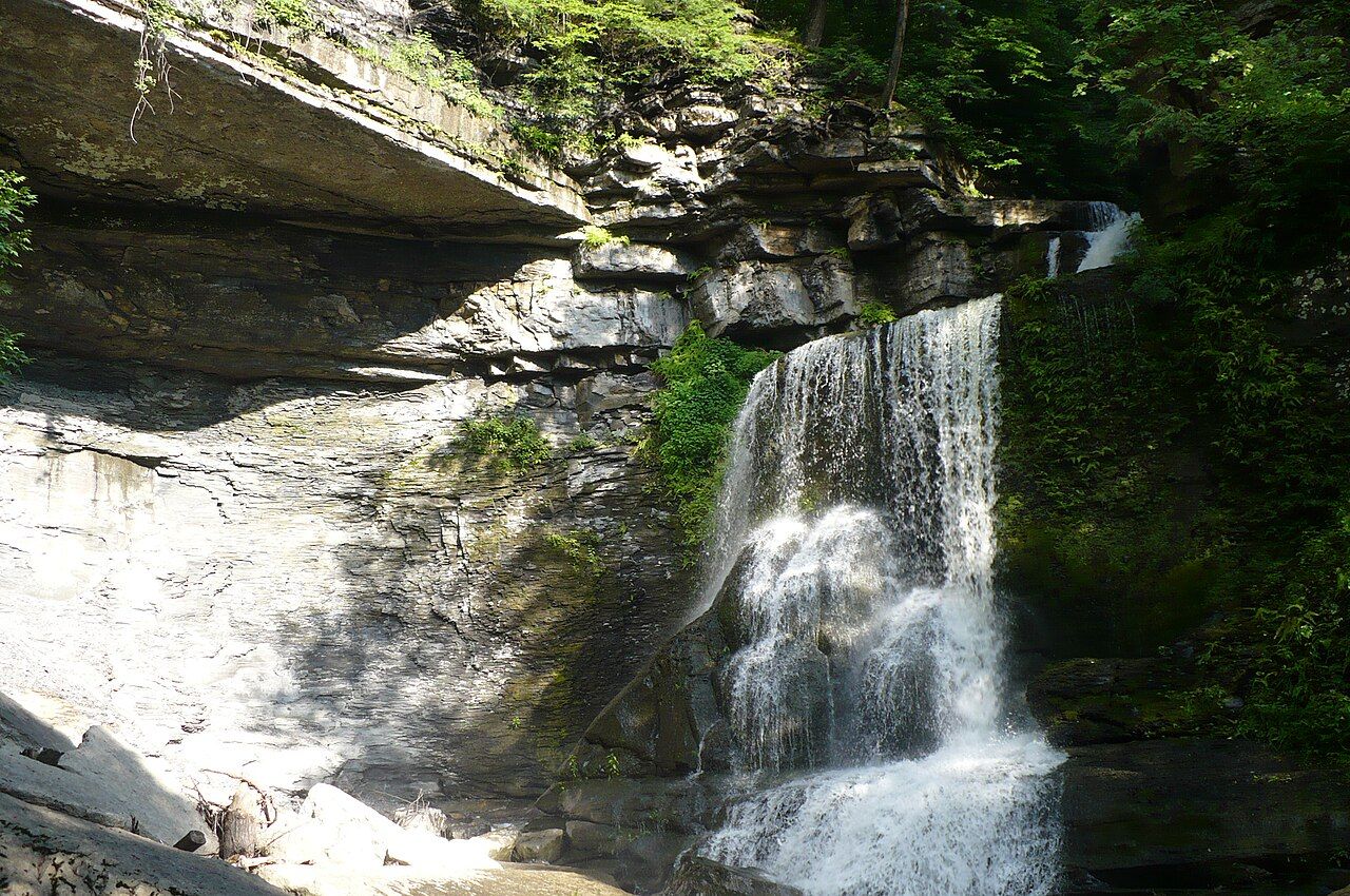 10 Natural Springs In New York You Can Reach By Hiking