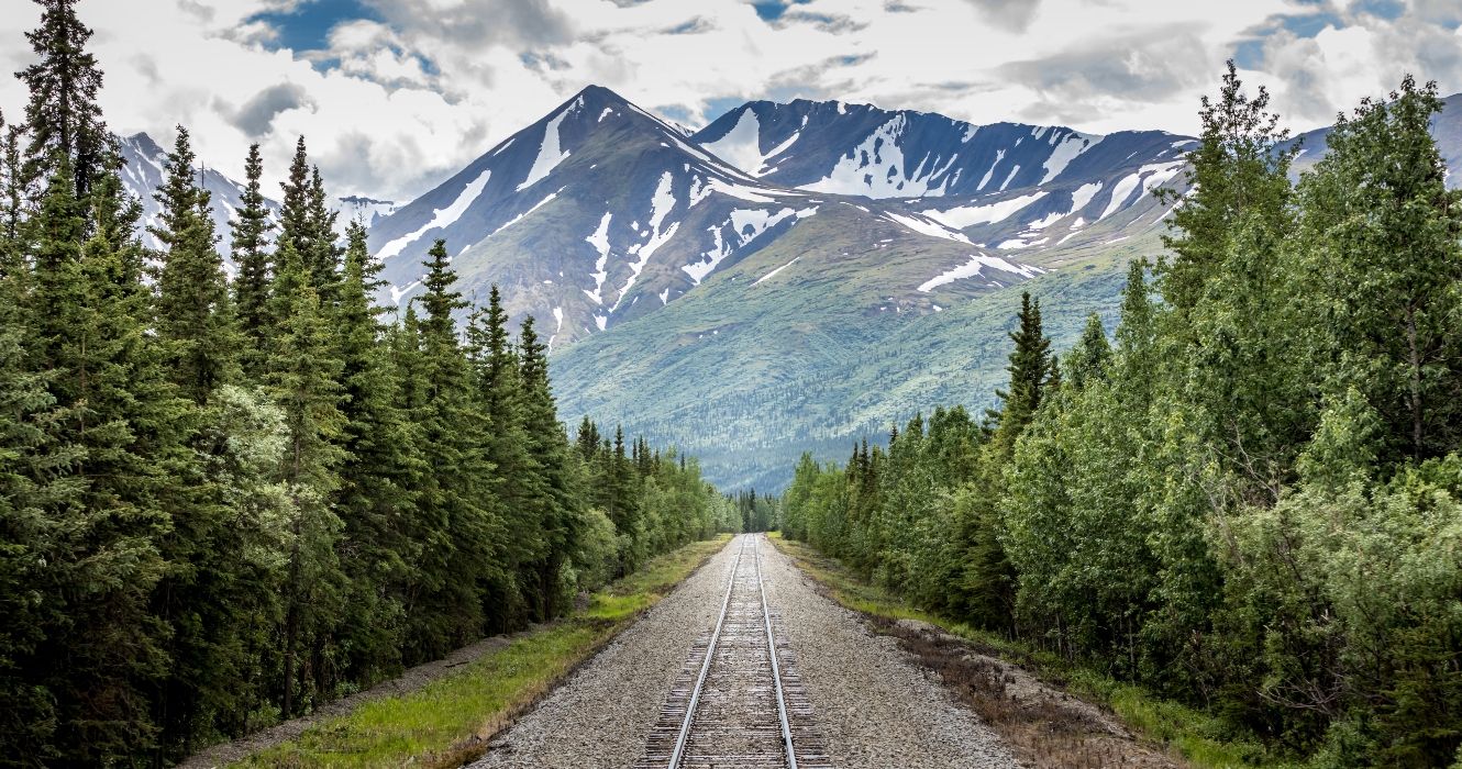 Explore Alaska's Glaciers On The Dramatic Glacier Discovery Train