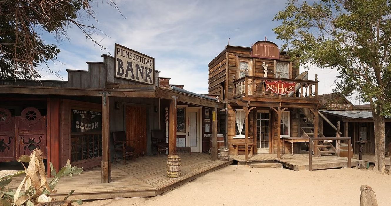 10 Scenic Stops On A Los Angeles To Joshua Tree National Park Road Trip