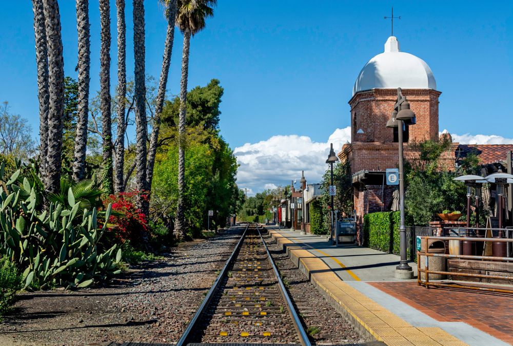 10 Scenic Train Trips To Take From Los Angeles