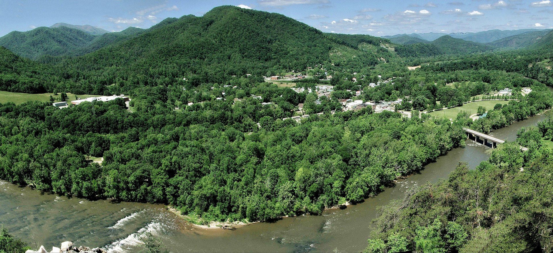 Underrated, But Scenic: 10 Charming North Carolina Towns That Are Great ...
