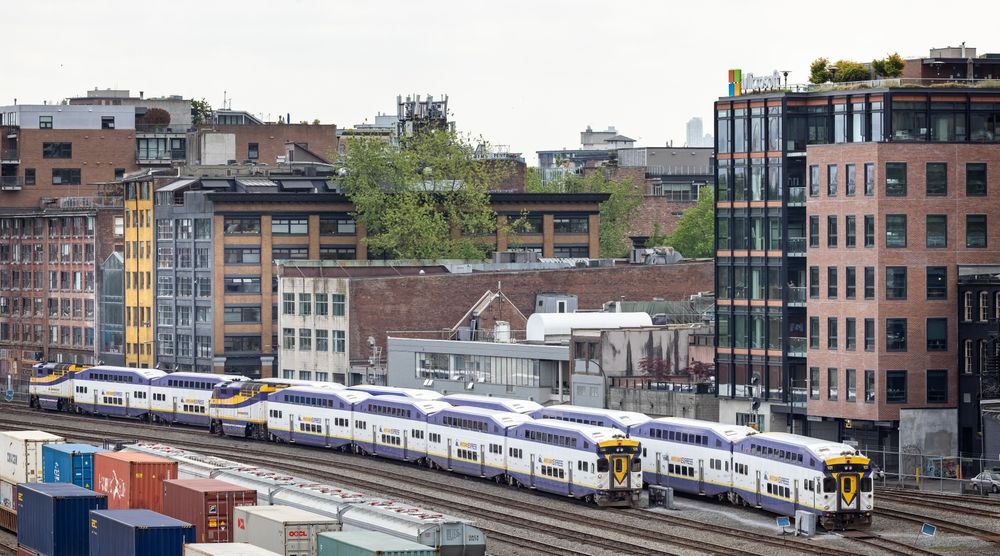 10 Scenic Train Trips Across Canada