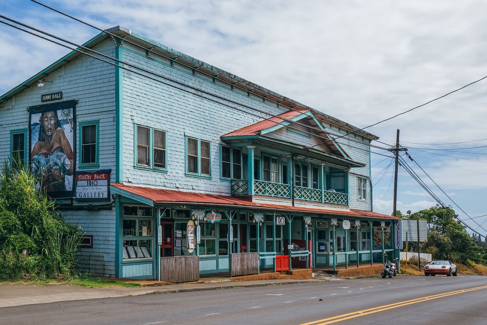 10 Small Towns In Hawaii That Give Visitors A Taste Of Local Life