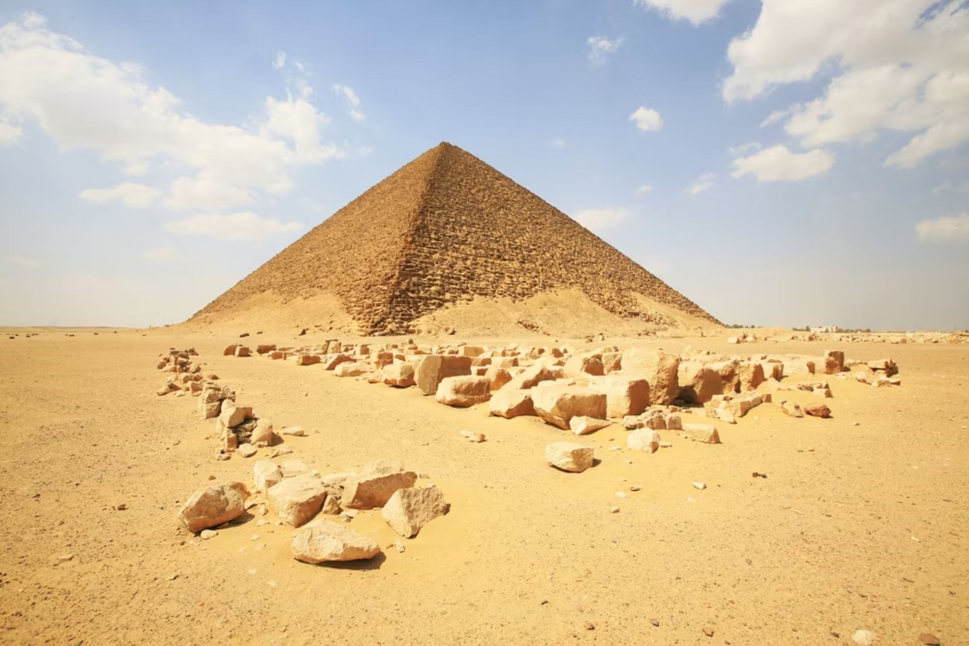10 Oldest Pyramids In The World, That You Can Still Visit Today