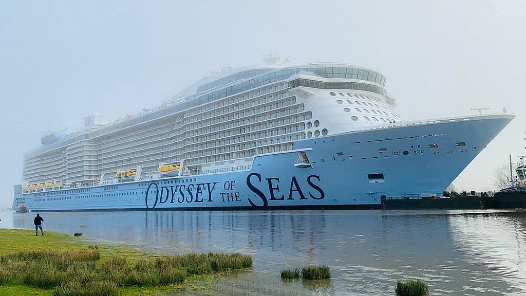 12 Best Royal Caribbean Cruise Ships For Adults