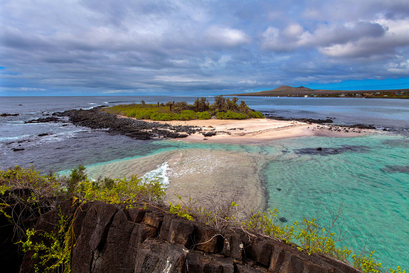 10 Most Remote Islands Around The World (Where You Can Live)