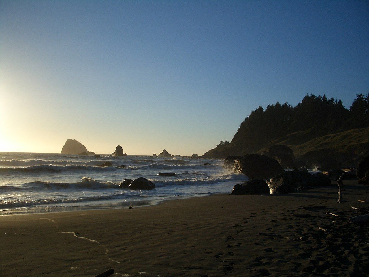 7 Underrated But Scenic Beaches In California