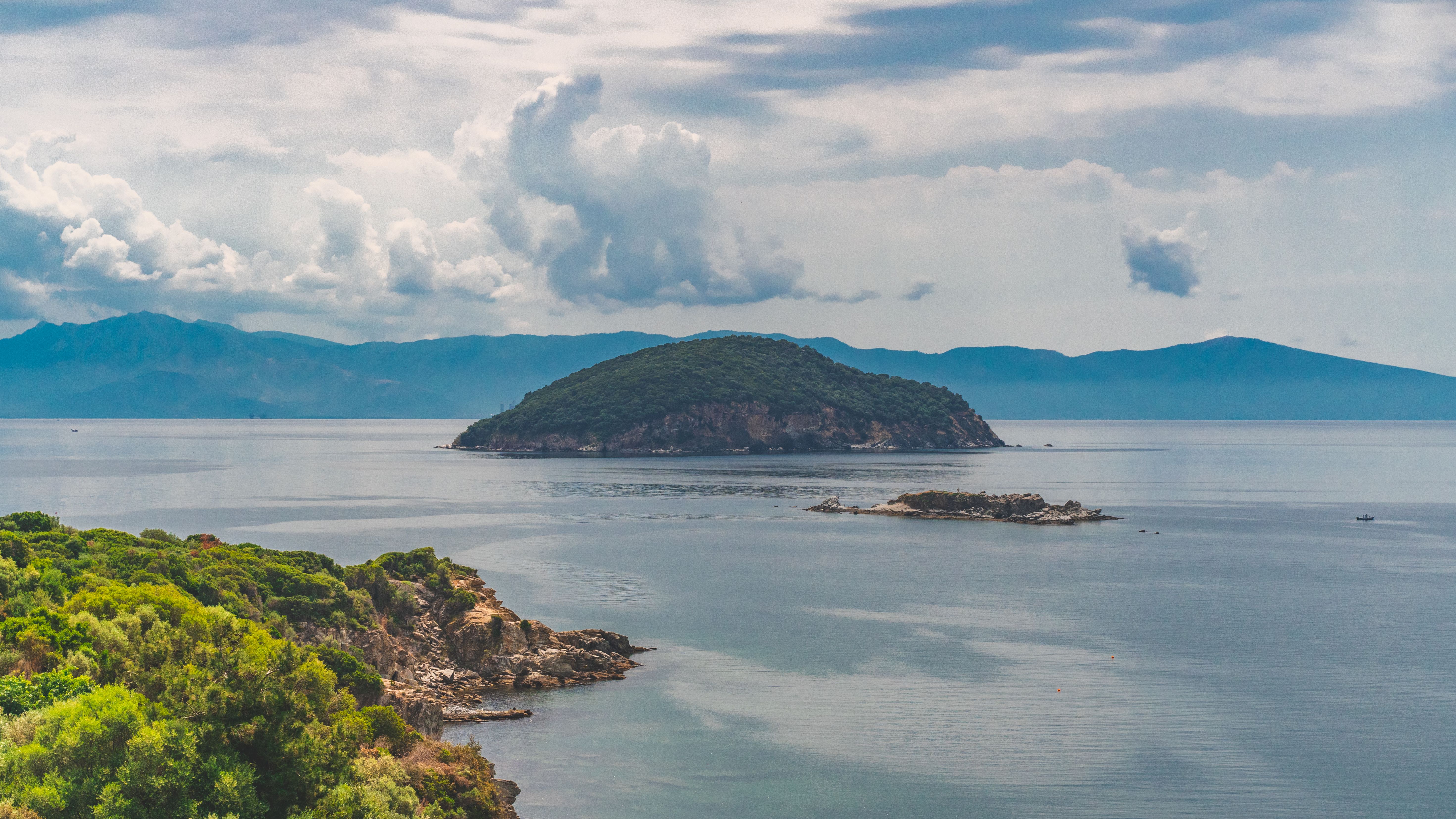 8 Places Where You Can Buy A Private Island For The Price Of A House
