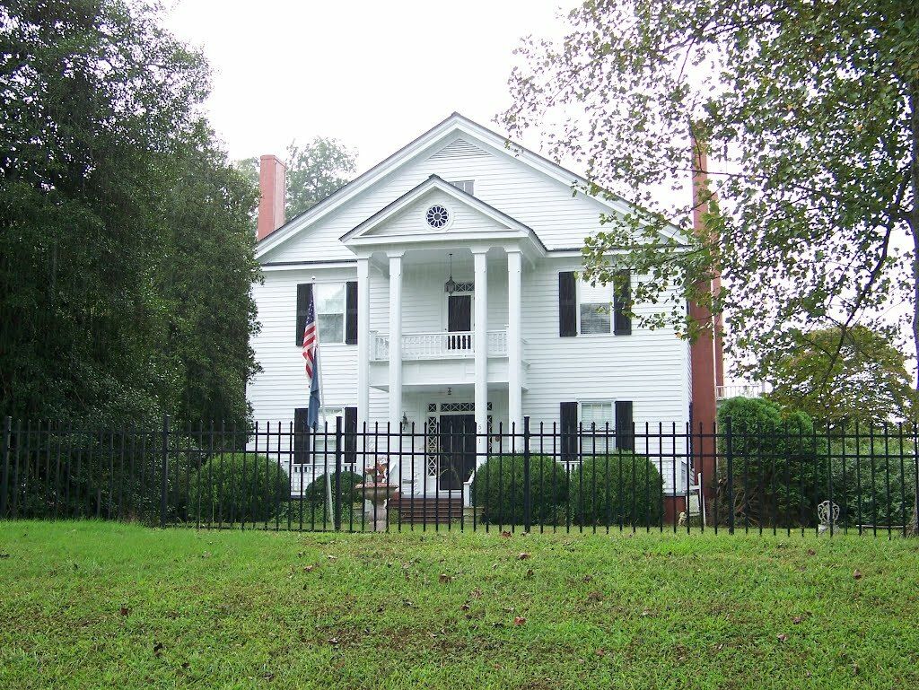 7 Mountain Towns In South Carolina To Retire