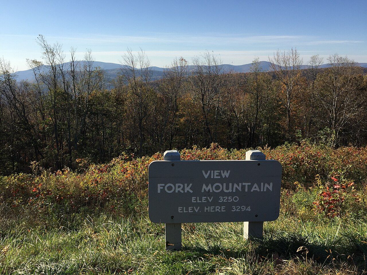 7 Best 2- To 3-Hour Hikes Along The Blue Ridge Parkway