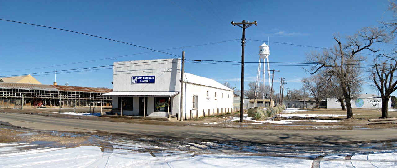 How To Spend Time In Earth: The Texas Town, Not The Planet