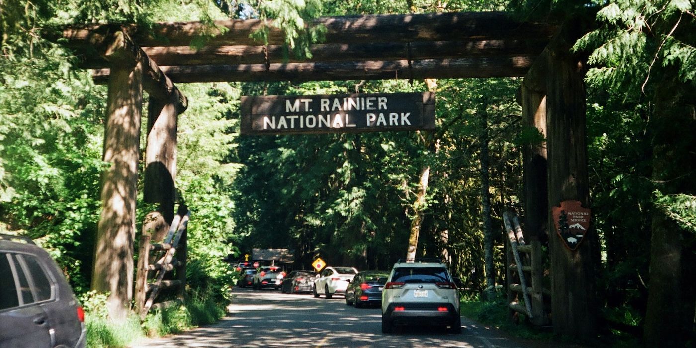 This Underrated Washington Hike Feels Otherworldly