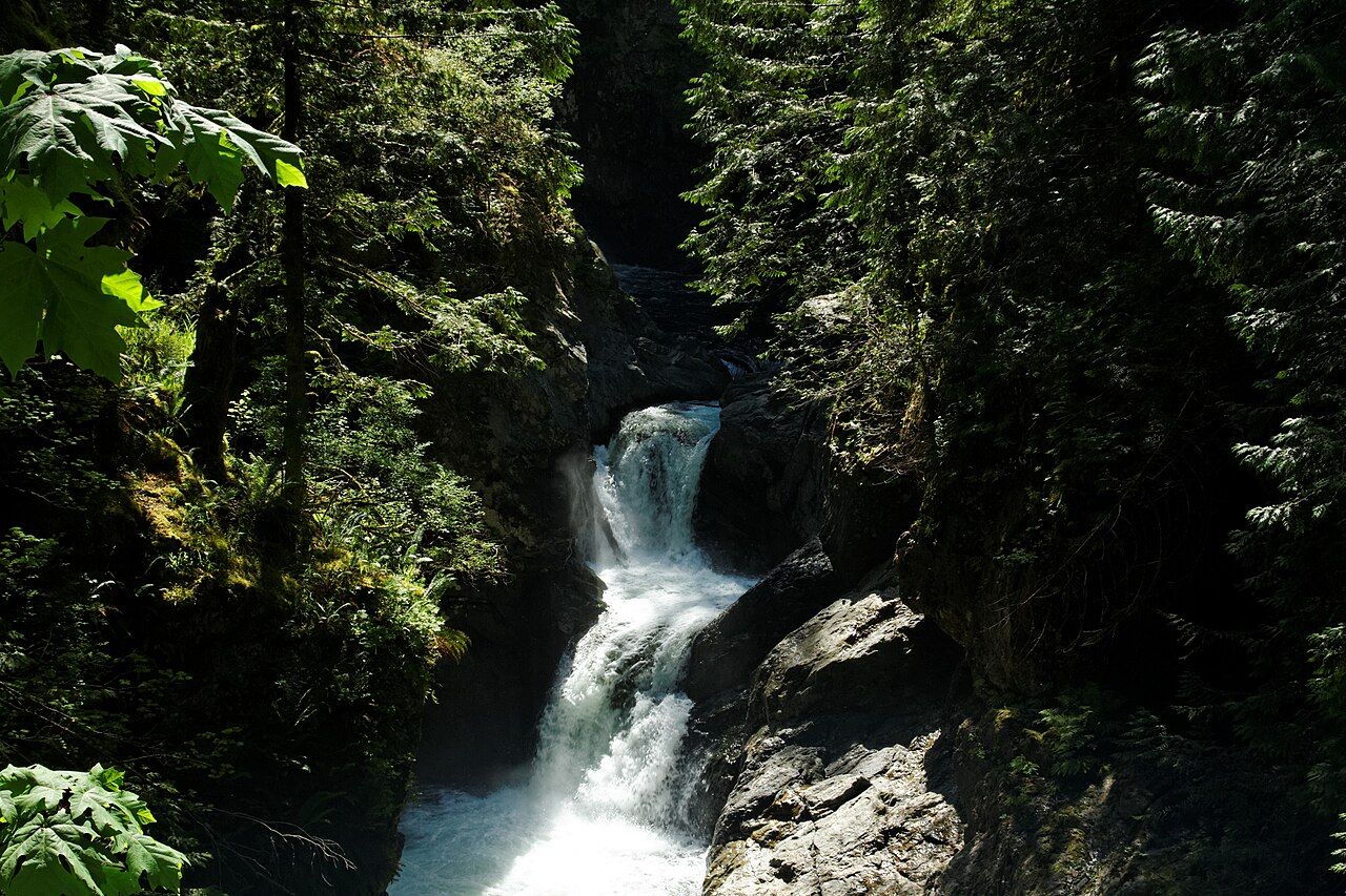 9 Hidden Gem Hikes Within Driving Distance Of Seattle
