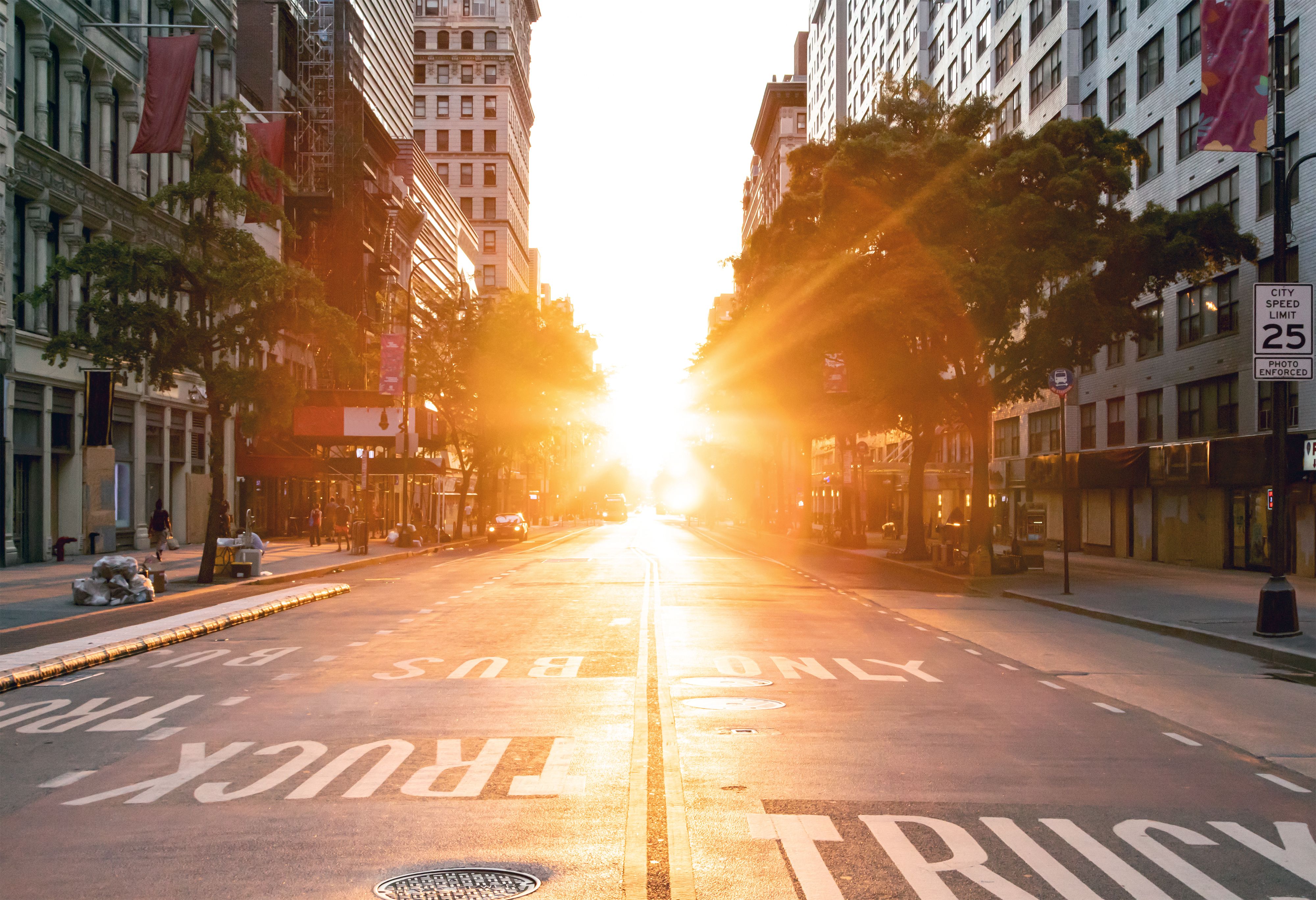 It's Worth Traveling To NYC For Manhattanhenge At Least Once