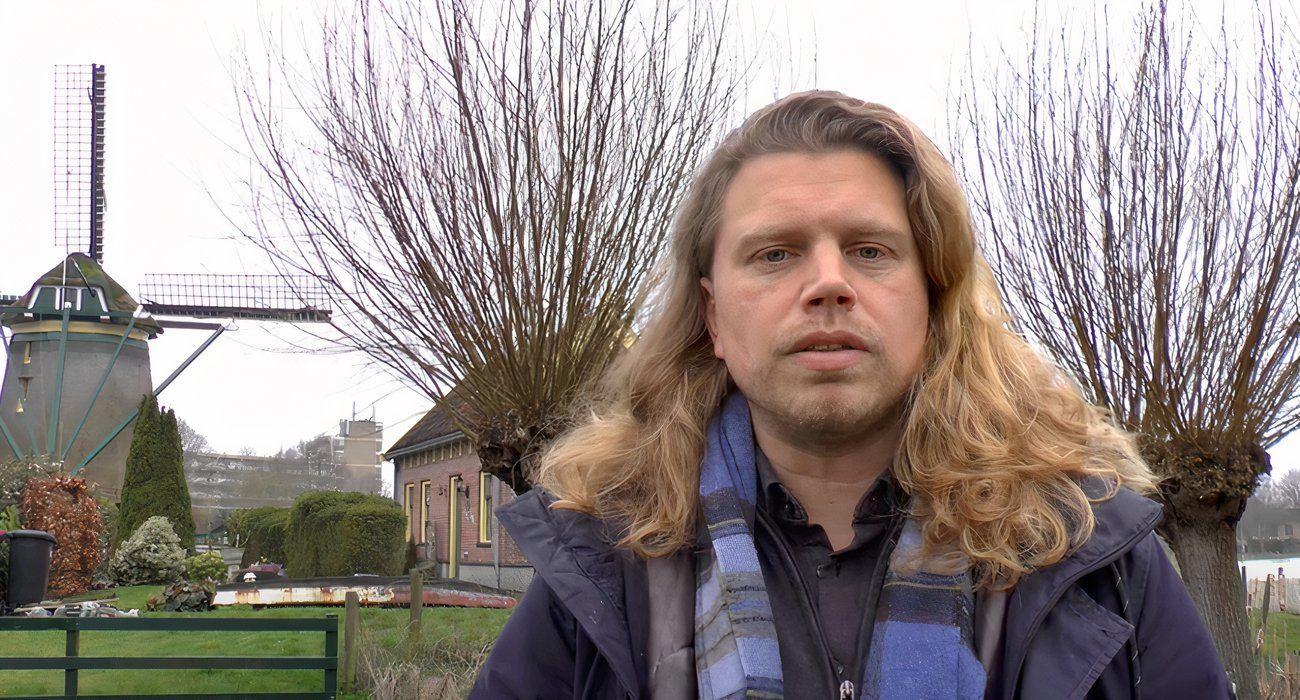 Globe Trotter Extraordinaire Or Villain? The Man With 1,000 Children