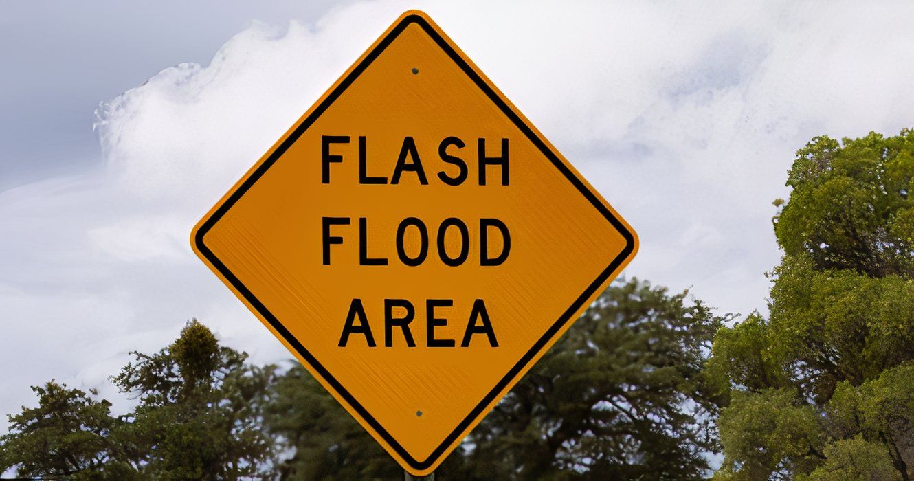 The Surprising Arizona Desert Town That's Susceptible To Flash Flooding